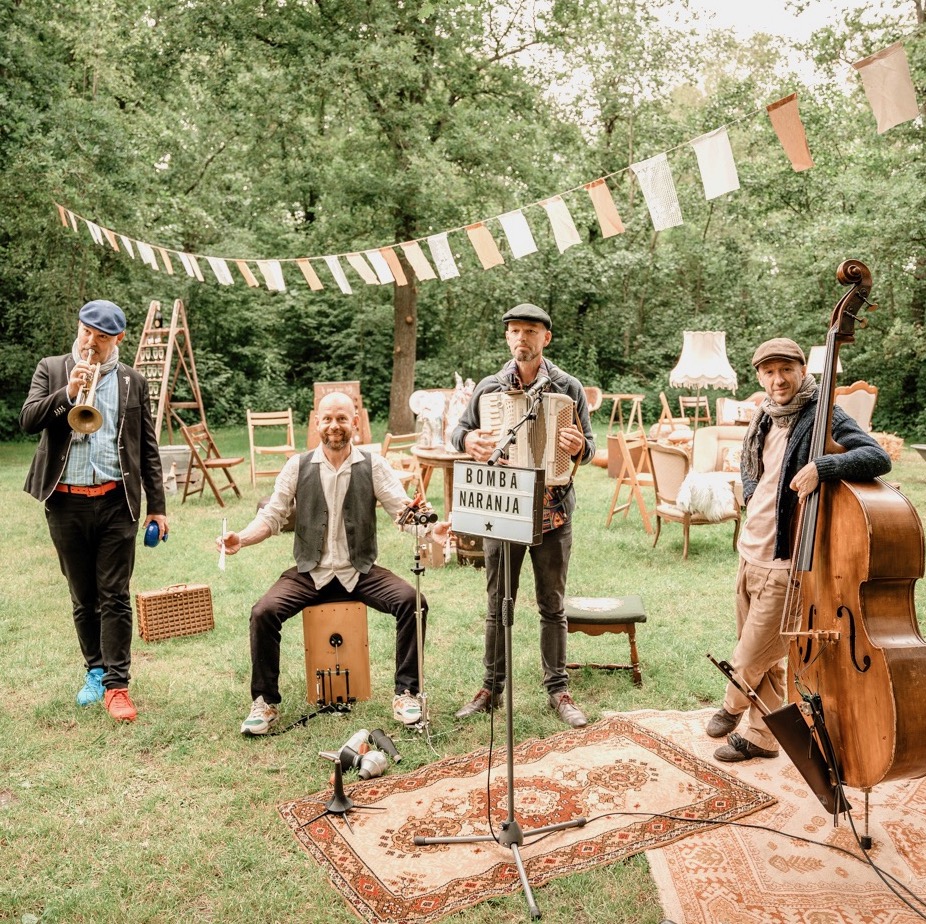 Buchen Sie Band BombaNaranja ★ 5 Talen ★ Duo・Trio・Band | Gigstarter