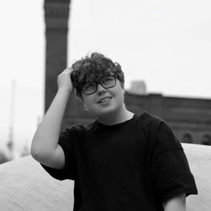 Book Soloartist Louis Cross for your event | Gigstarter