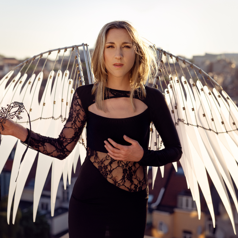 Sabine Anyone inhuren | Gigstarter
