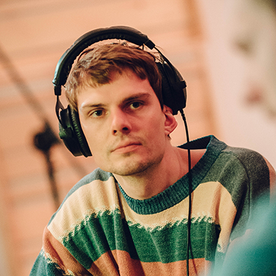 Buchen Sie Solist Simon Weichert für Ihren Anlass | Gigstarter