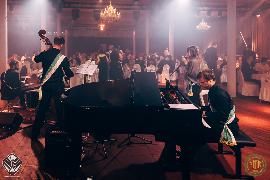 Boek Band Mad Libs voor uw evenement | Gigstarter